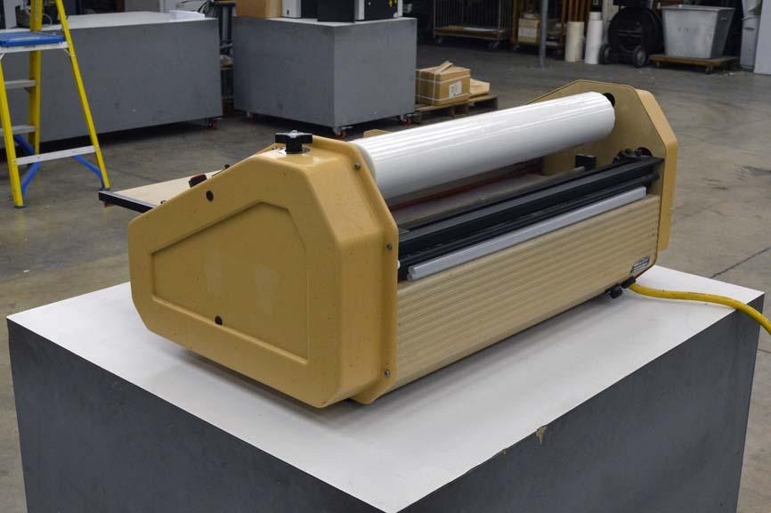 Lot #80: Banner Laminator BA-PS 27